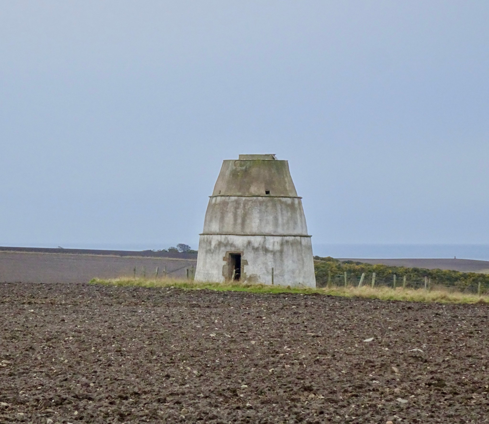 Walk to Findlater Castle – Tracy Goes Outside